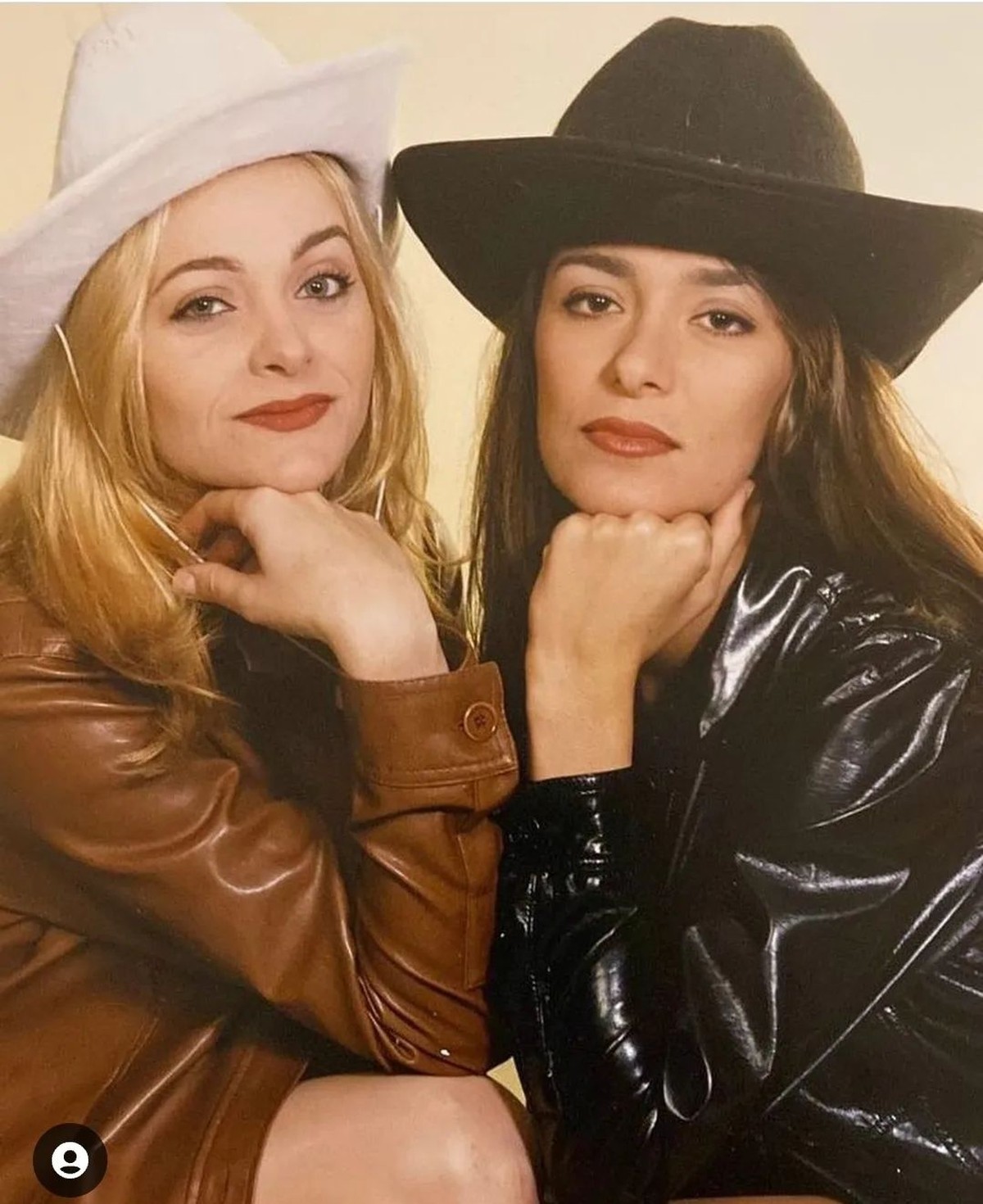 Alexandra Richter lembra dupla sertaneja com Monica Martelli: 'Vaiadas'