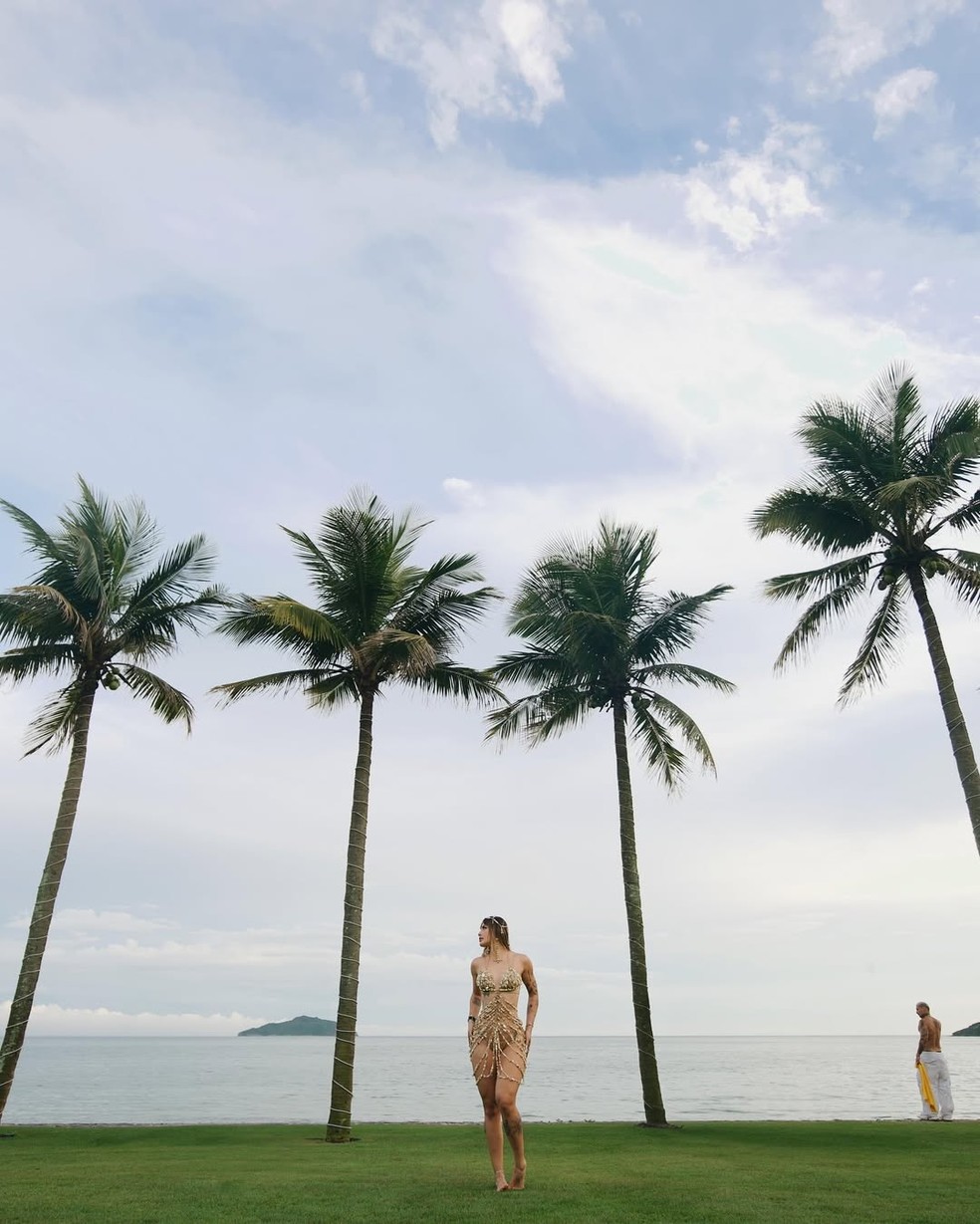 Filipe Ret bloqueia fãs que criticaram look de namorada, Agatha Sá, no ...