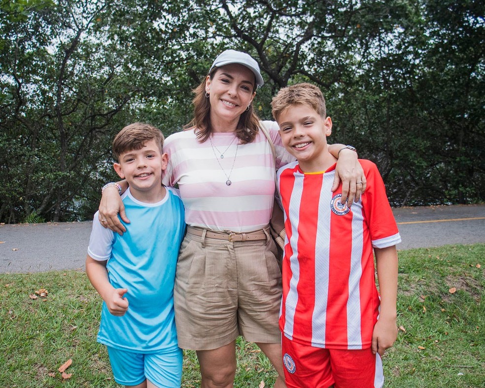 Filhos de Regiane Alves estreiam em filme e atriz se emociona: 'Enche ...