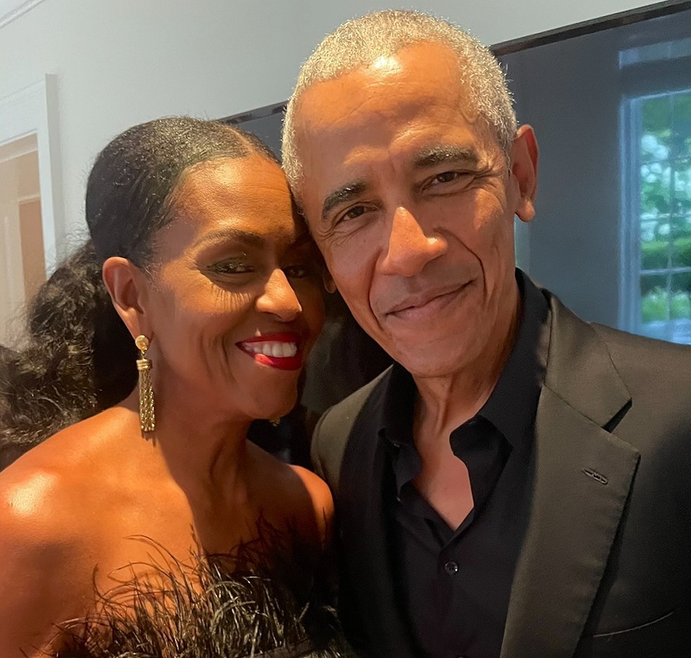 Michelle Obama diz que ama Barack Obama mais do que quando se casou ...