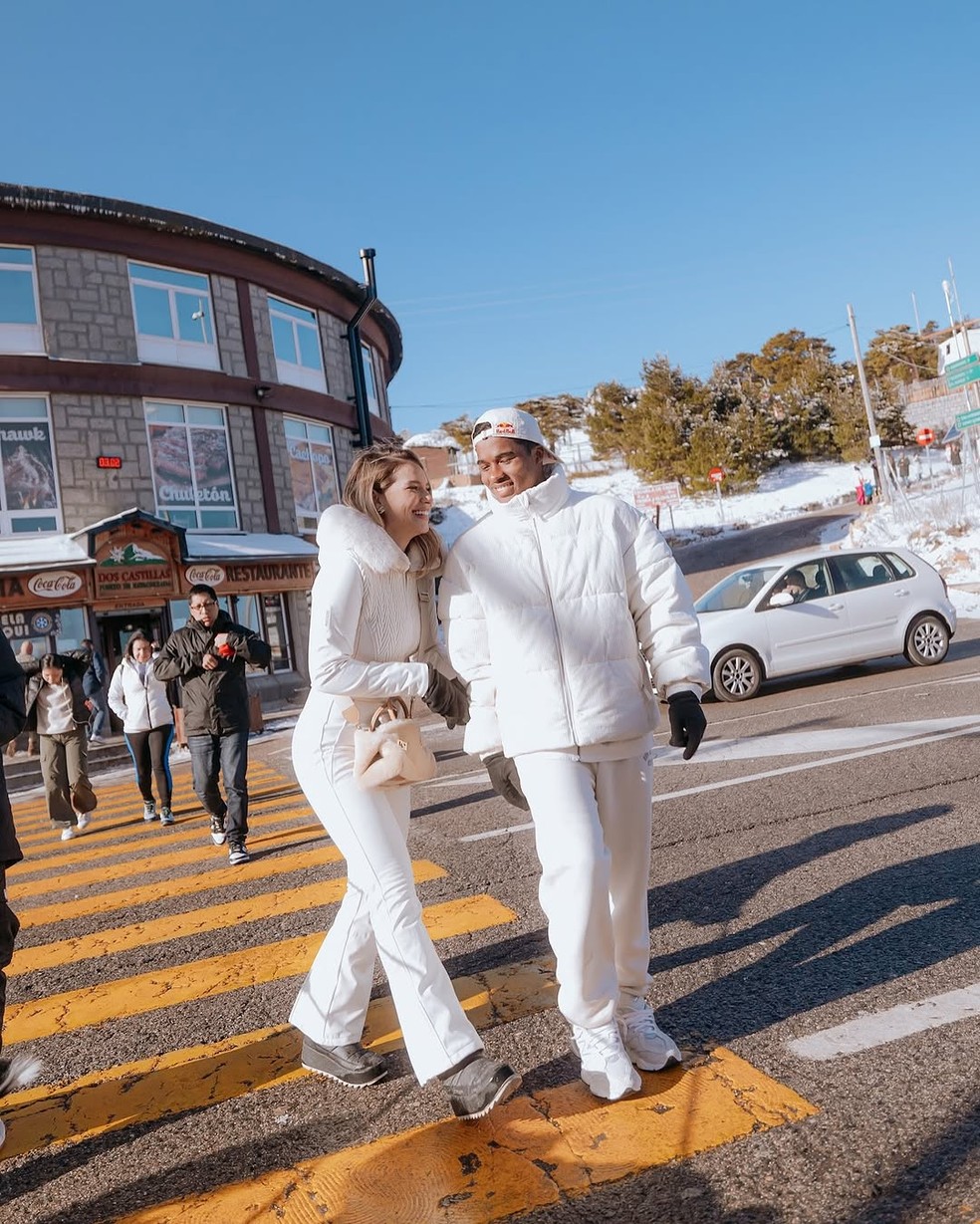 Gabriely Miranda abre intimidade ao se declarar a Endrick no Dia de São ...