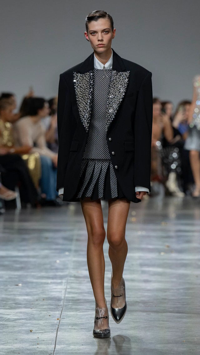 Tendências de moda 2025: 7 destaques dos desfiles da Semana de Moda de ...