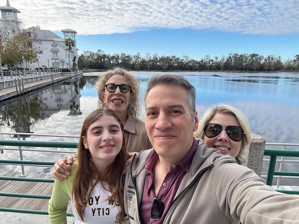 Dani Valente publica foto rara com Marília Gabriela e faz elogio ...