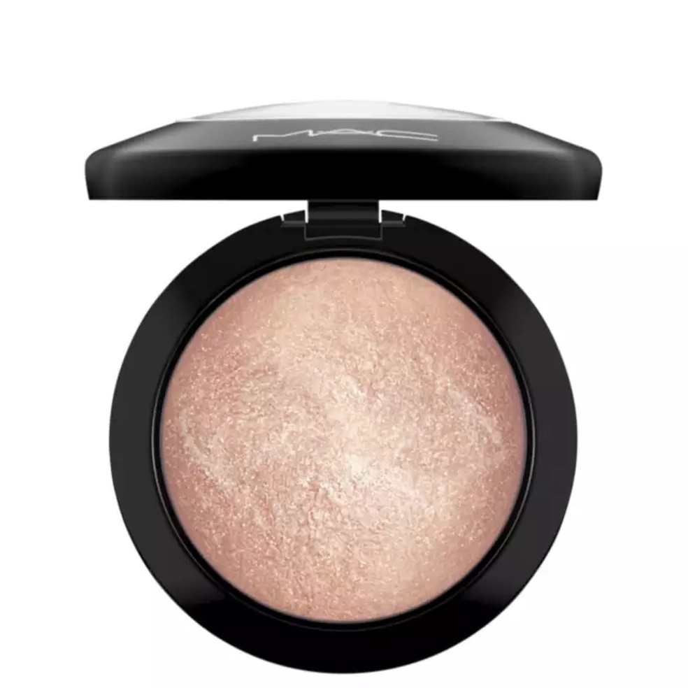 9 iluminadores que garantem um glow incrível na pele