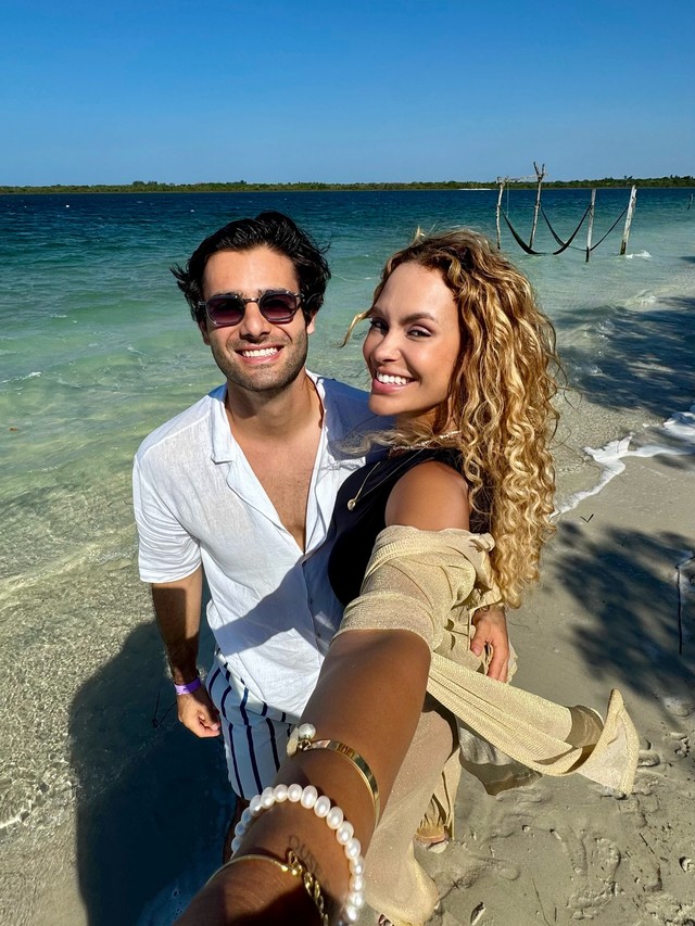 Namorado francês se declara ao reencontrar Sarah Andrade após o BBB26 ...