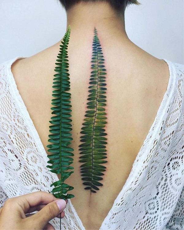 Mais cor! 35 ideias de tatuagem colorida feminina para se inspirar