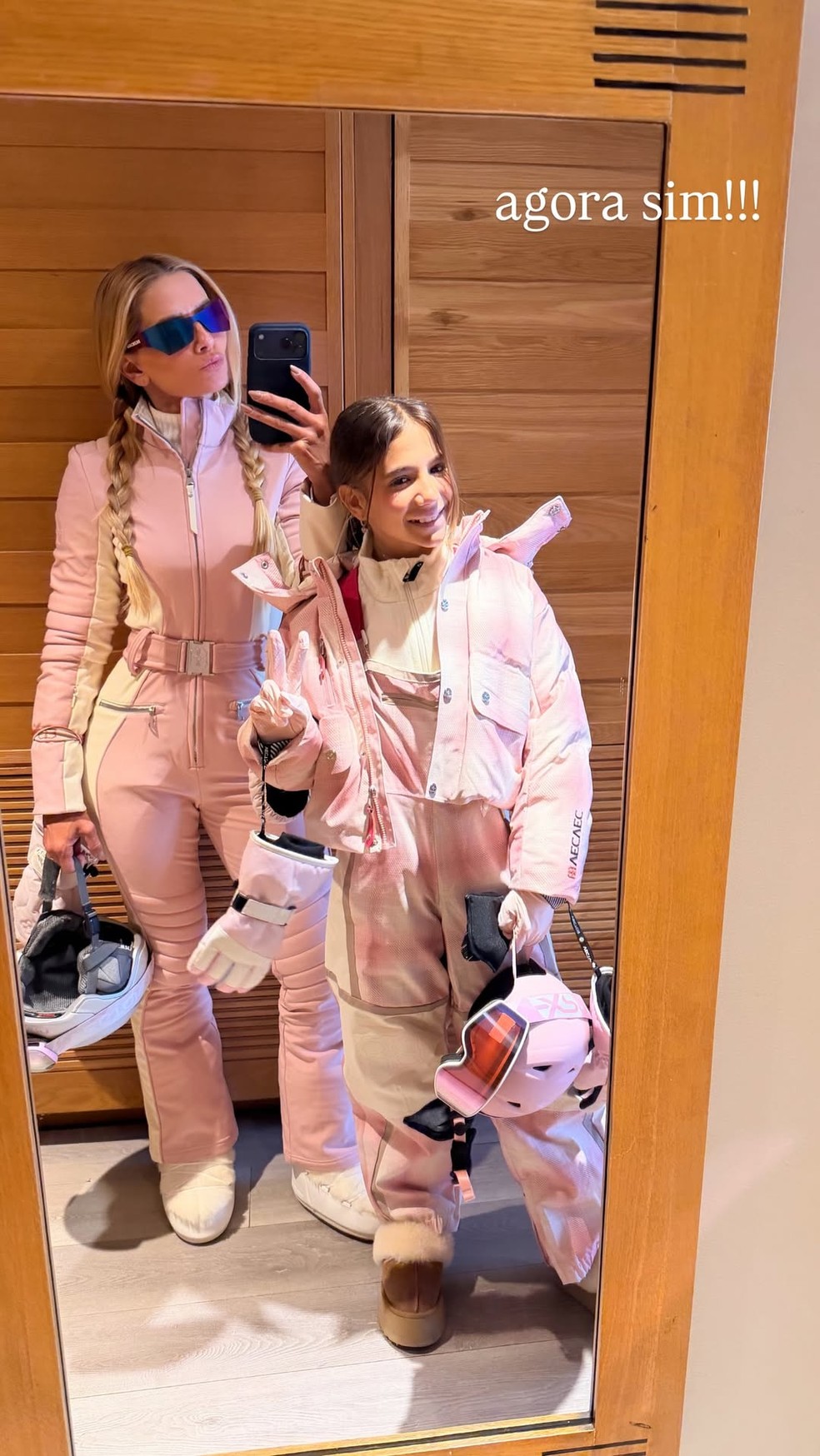 Deborah Secco combina look resistente ao frio com a filha: 'Dois ...