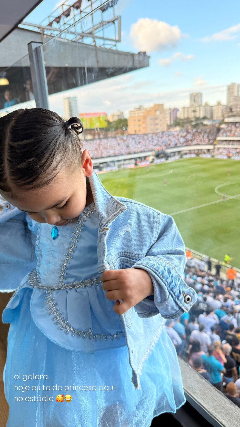 Bruna Biancardi encanta ao mostrar Mavie vestida de princesa