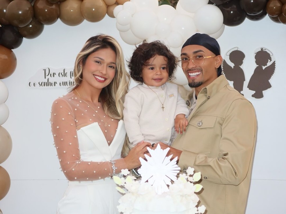 Raphinha faz surpresa para comemorar 3 anos com Natalia Belolli: 'Me ...