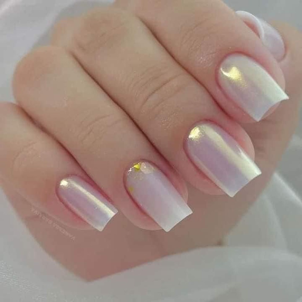 Unha de gel quadrada decorada: ideias únicas e delicadas para se inspirar