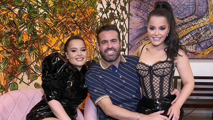 Maraisa posa sentada em Fernando Mocó e ao lado da irmã, Maiara: 'Meu amor, minha paixão, minha ...