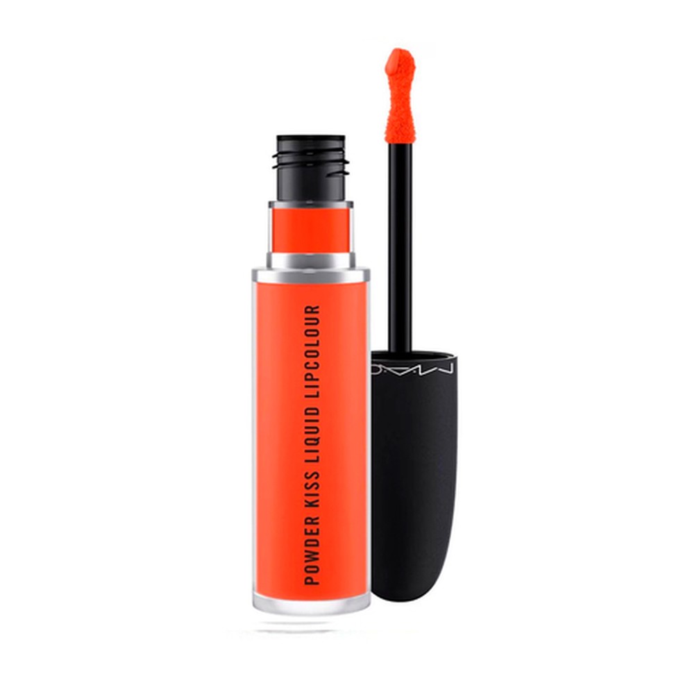 Preto, roxo, laranja: 7 batons que ‘saem da casinha’ para você testar
