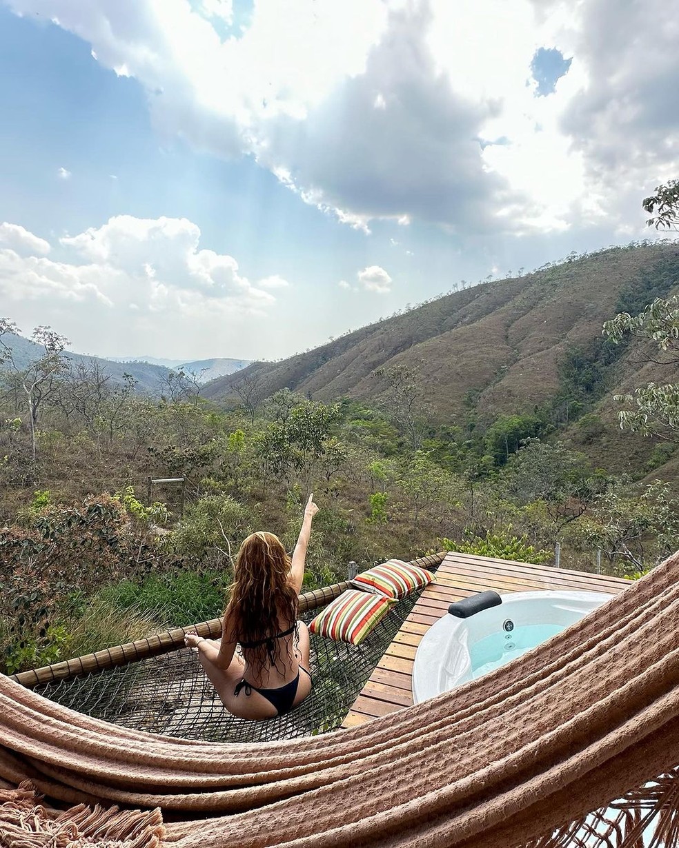 Lorena Comparato abre álbum de fotos na Chapada dos Veadeiros: 'Terras mágicas'