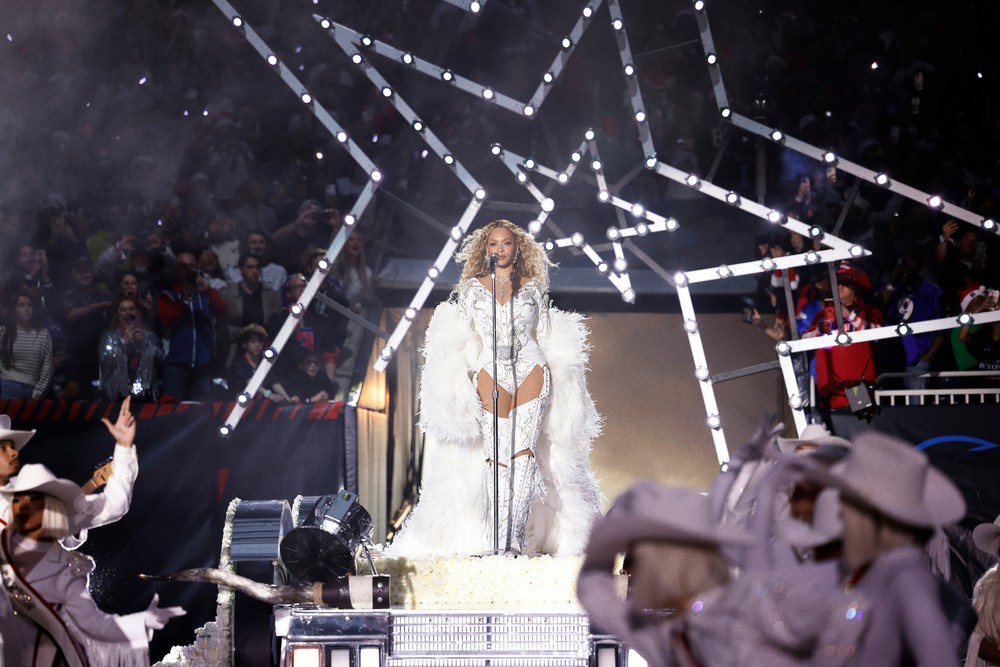 Show da Beyoncé na NFL: 6 detalhes da performance que você pode ter perdido