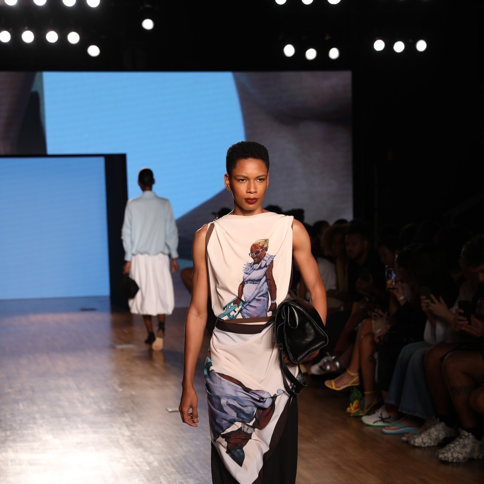 Moda afrocosmopolita: Angela Brito coloca festas de santos no SPFW