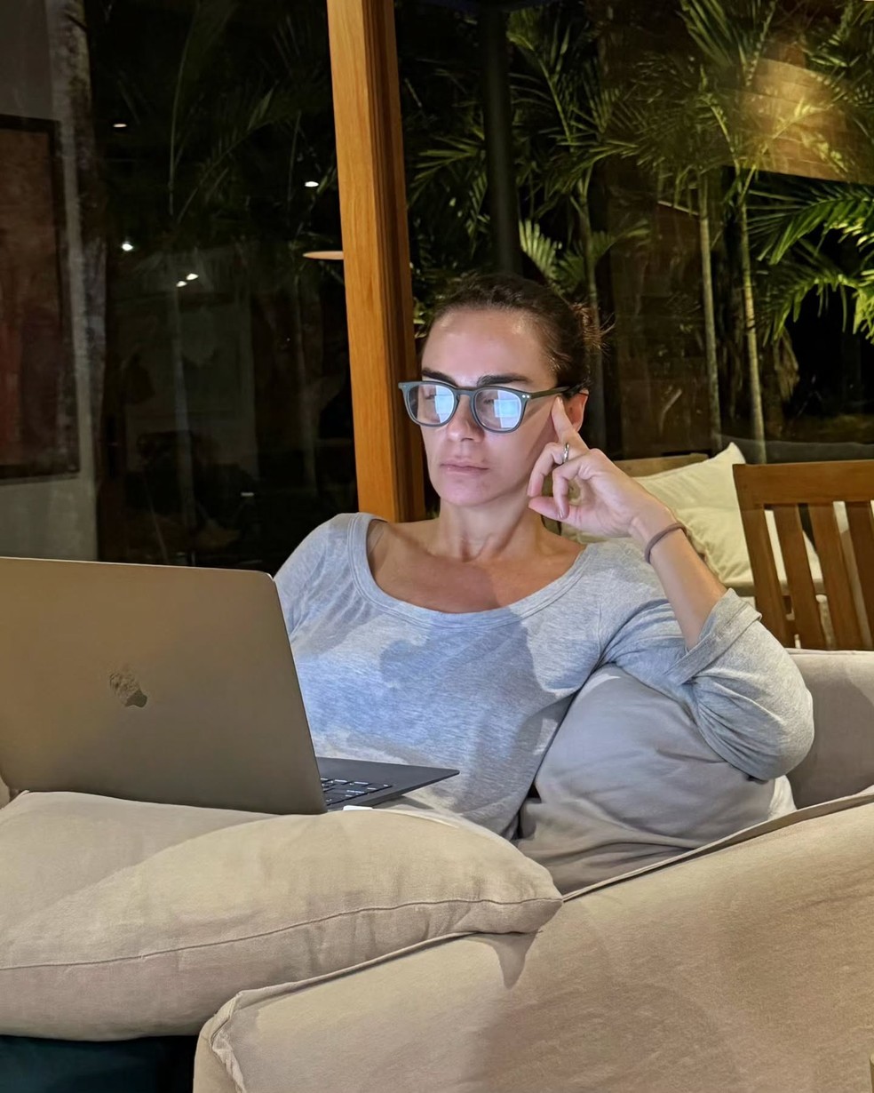 Monica Martelli mostra Carnaval longe da folia com banho de cachoeira ...