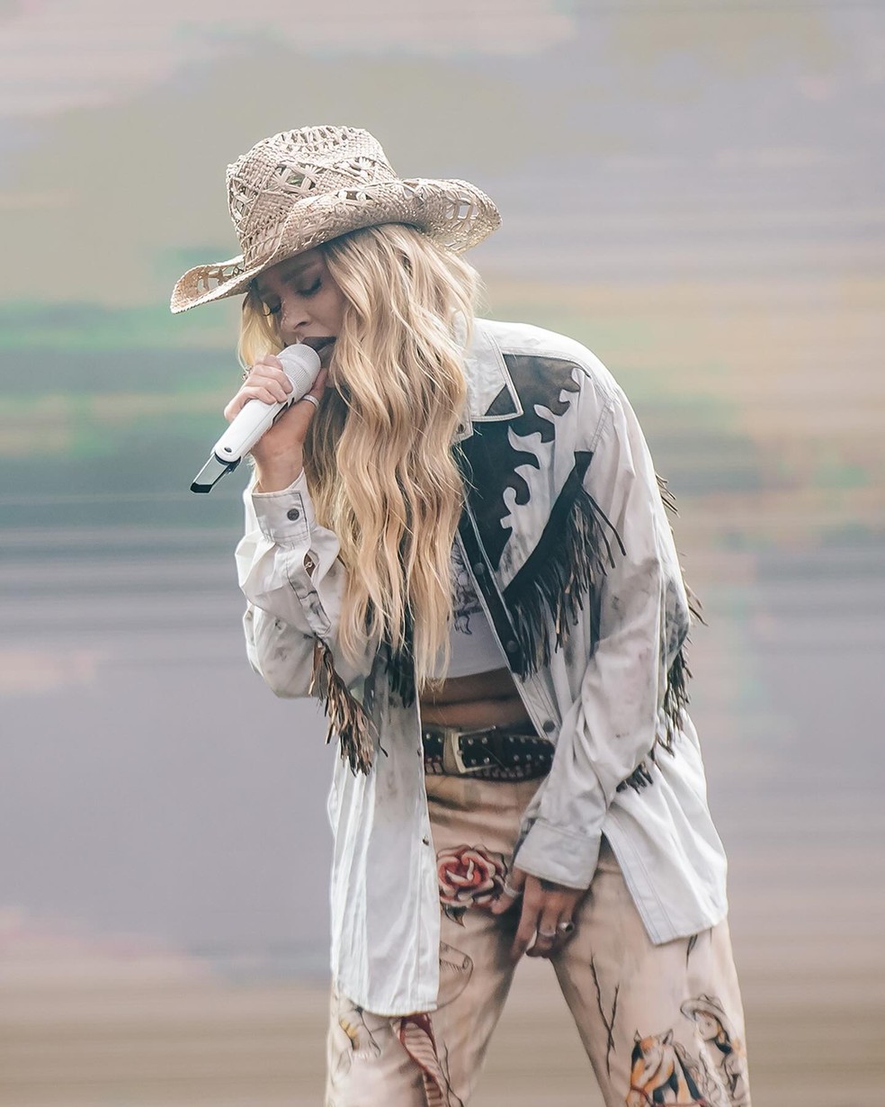 Luísa Sonza no Lollapalooza 2024: cantora revela ritual pré-show ...