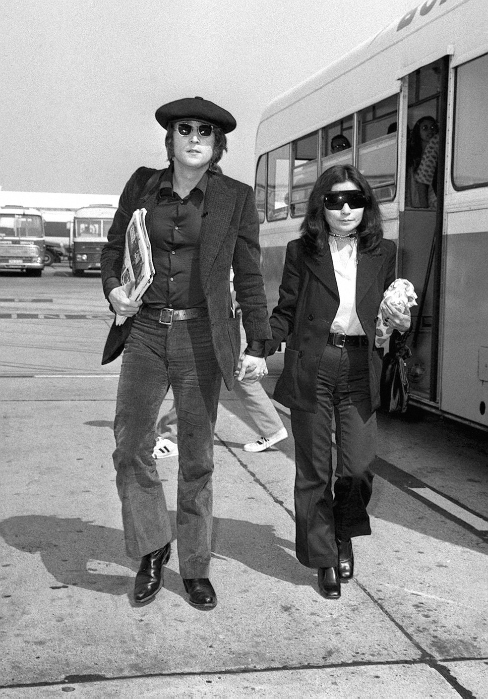 Nova biografia revela reação de Yoko Ono ao saber da morte de John ...