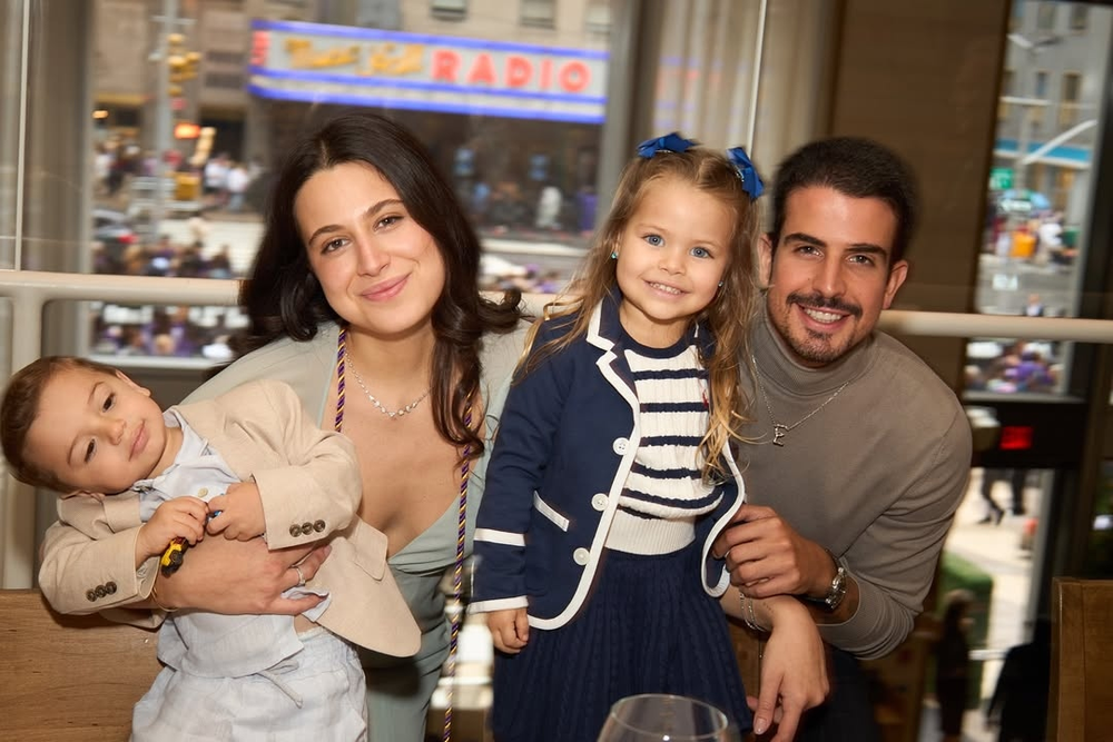 Claudia Raia e Edson Celulari celebram juntos formatura da filha ...