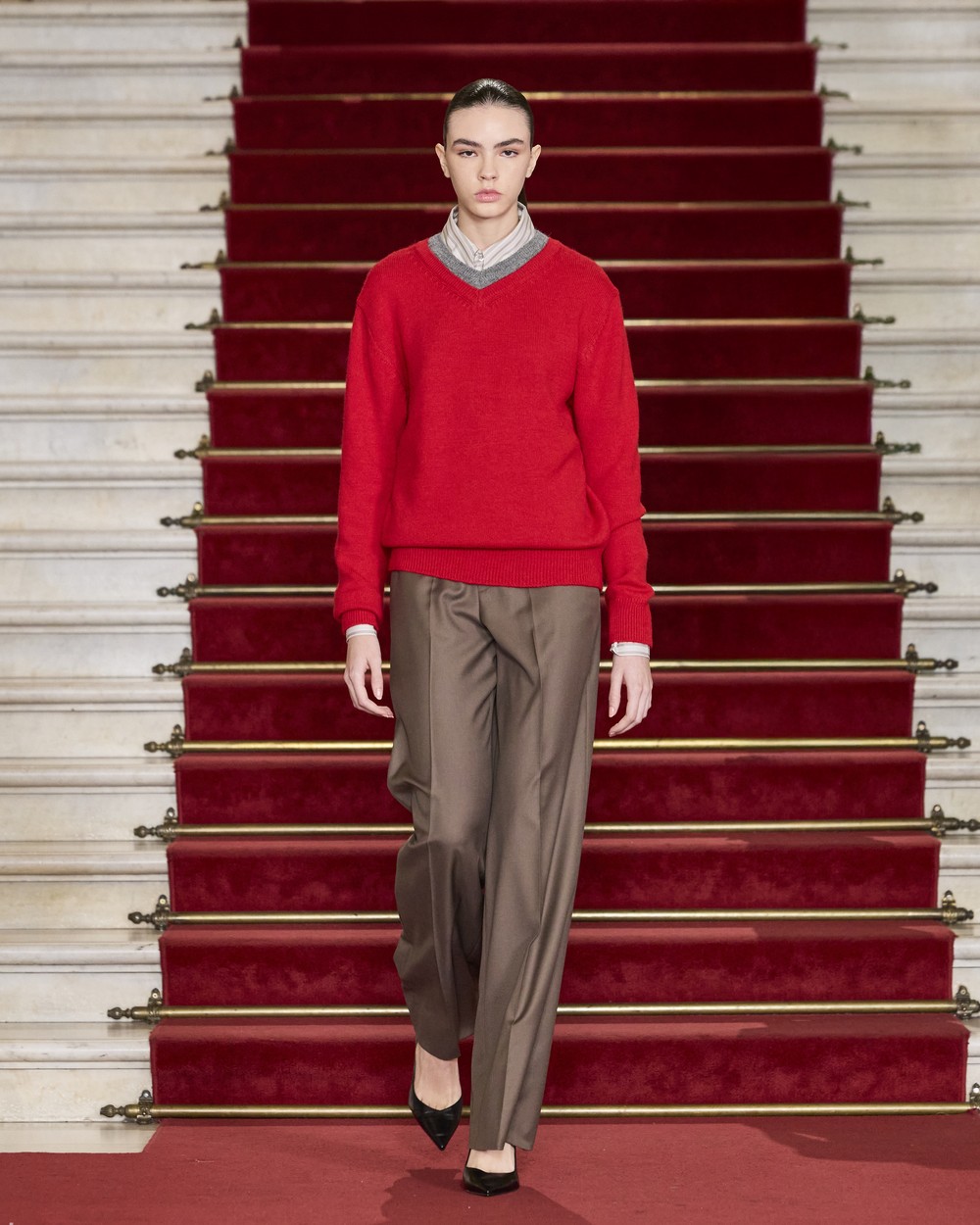 Mais madura, Sasha apresenta segundo desfile de sua marca, Mondepars, no Theatro Municipal