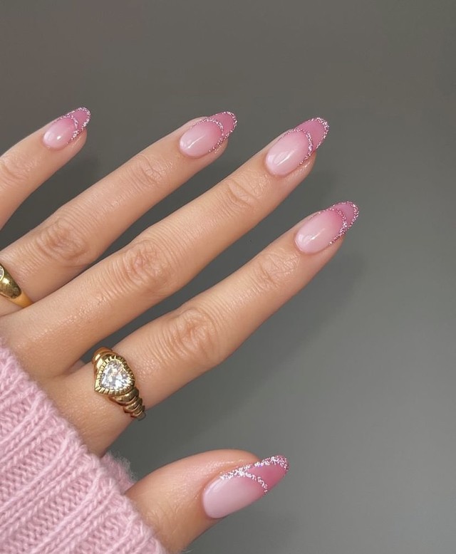 Unhas decoradas rosa: 24 fotos e estilos para fazer sucesso em 2024