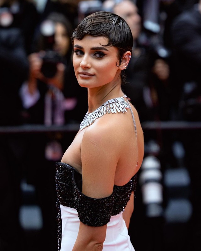 Olhar marcante e maquiagem glow: os looks de beleza que se destacaram ...
