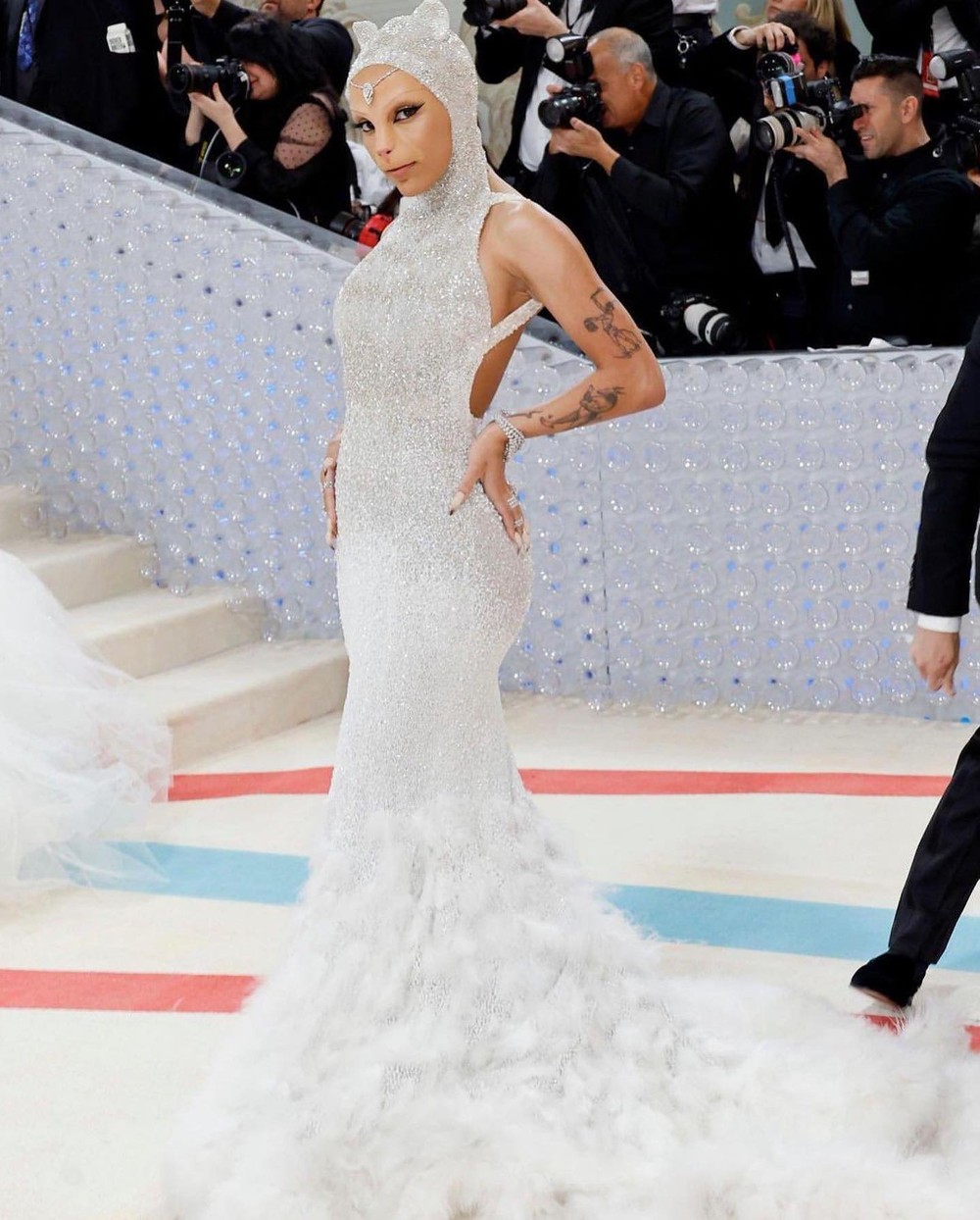 De Oscar de la Renta, Doja Cat vai ao MET Gala como 'gata herdeira' de ...
