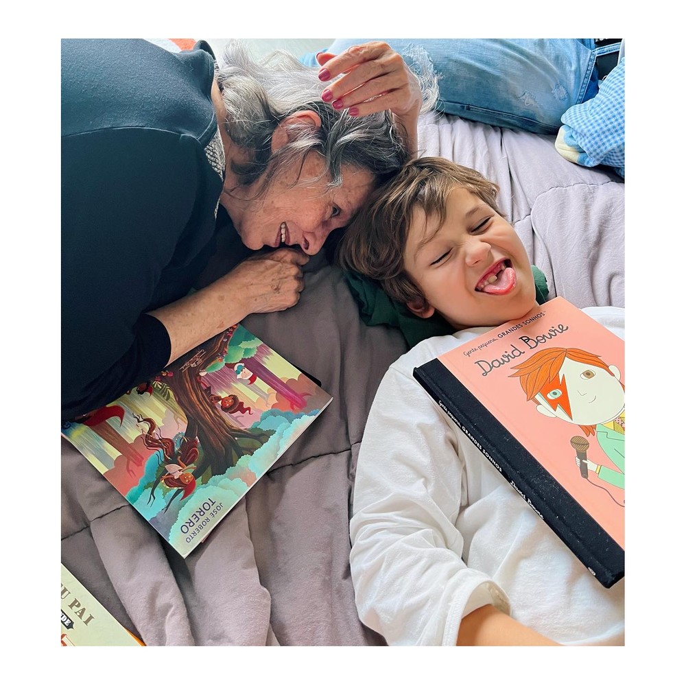 Paloma Duarte mostra clique raro da mãe, Débora com o filho: 'Excessos ...