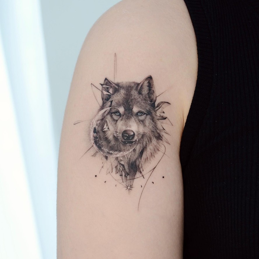 Tatuagem de lobo feminina: as inspirações mais perfeitas para você ...
