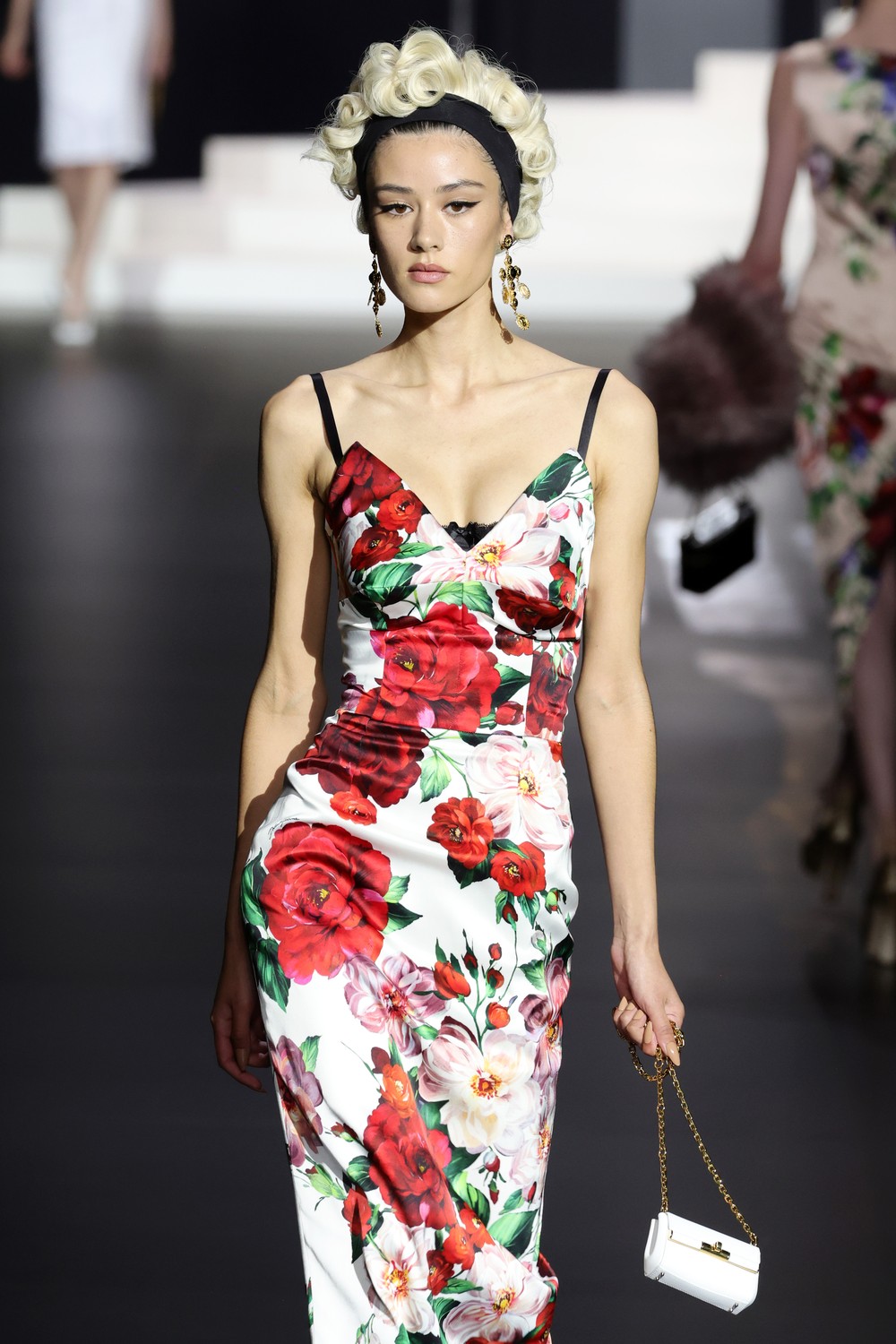 Uma ode a Madonna: Dolce & Gabbana faz desfile na Semana de Moda de Milão inspirado na cantora ...