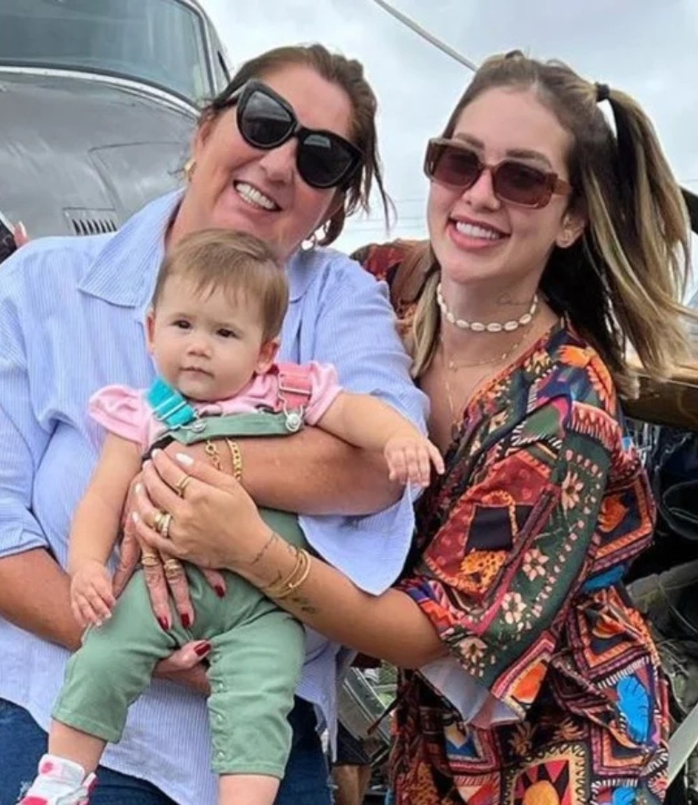 Solteira desde a morte do marido, mãe de Virginia Fonseca marca jantar ...