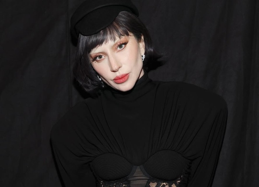 Lady Gaga entra na moda do Labubu com modelo exclusivo e bolsa que pode ...