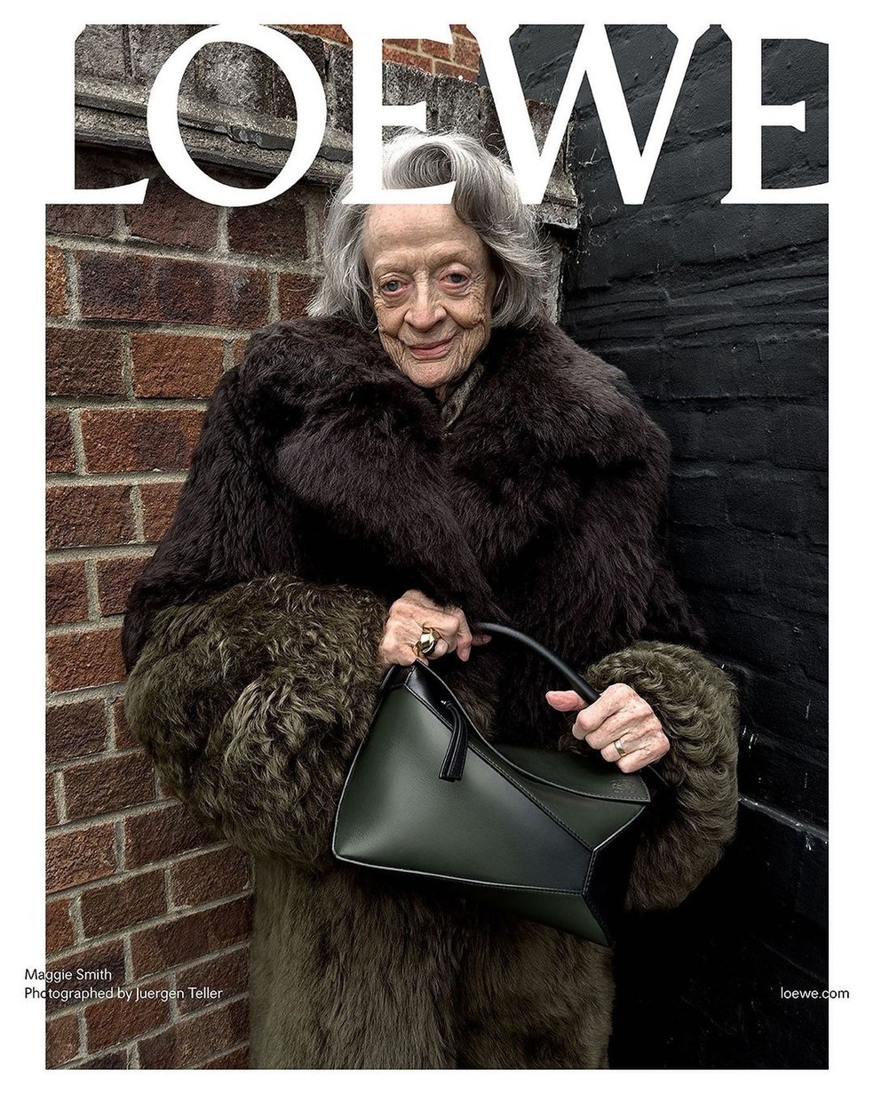Como a Loewe se tornou a marca mais queridinha do momento?