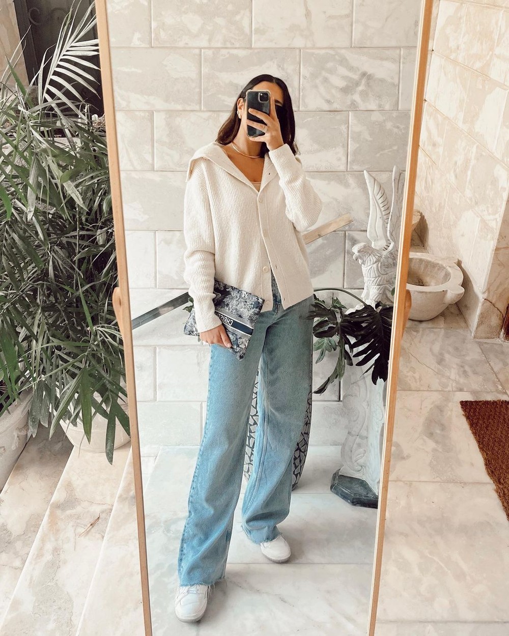 Look com tênis branco, o must-have do seu guarda-roupa