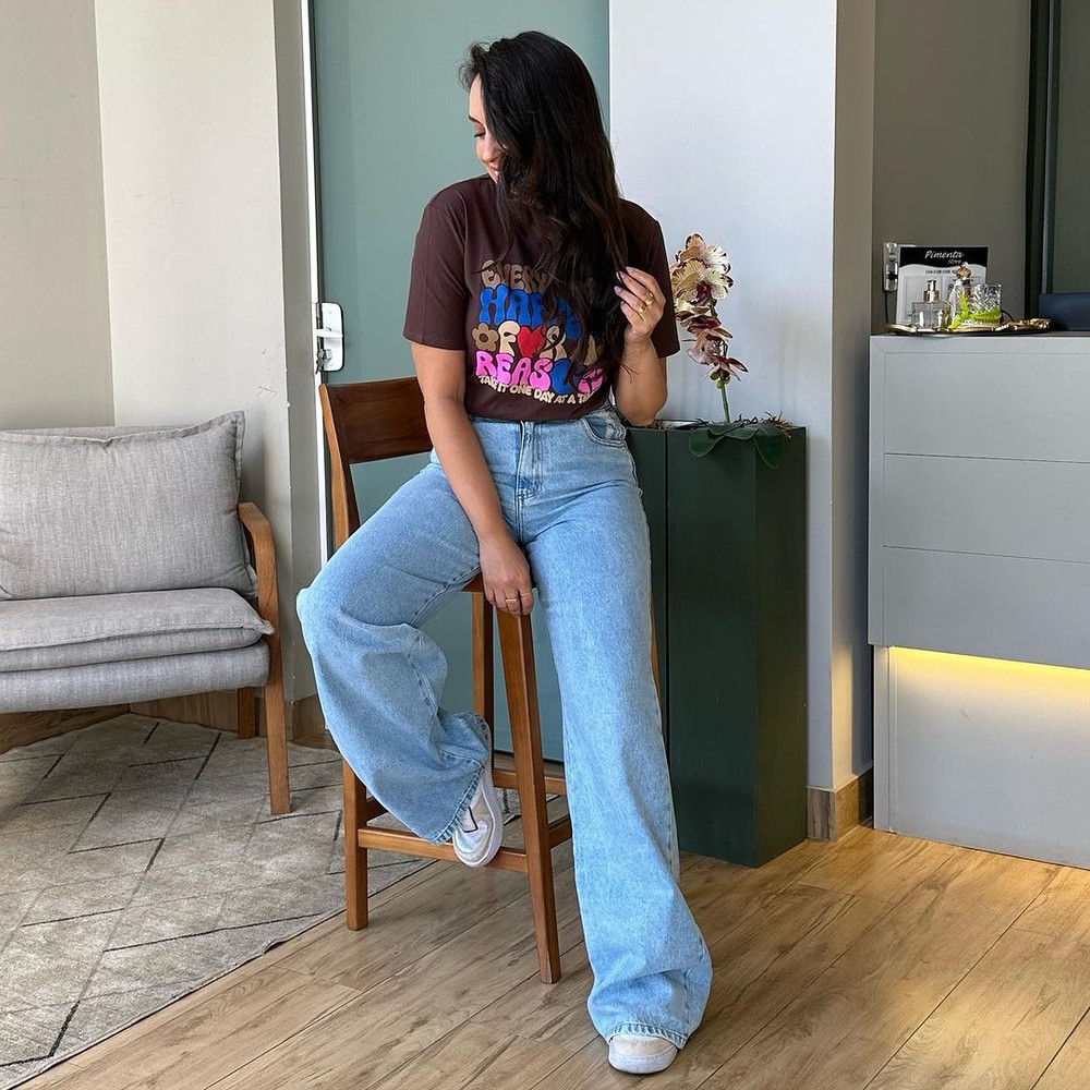 Looks com calça wide leg: veja 35 maneiras de como usar a peça que é ...