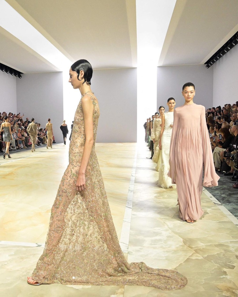 Semanas de moda de 2023: veja as datas e os desfiles previstos em Nova ...