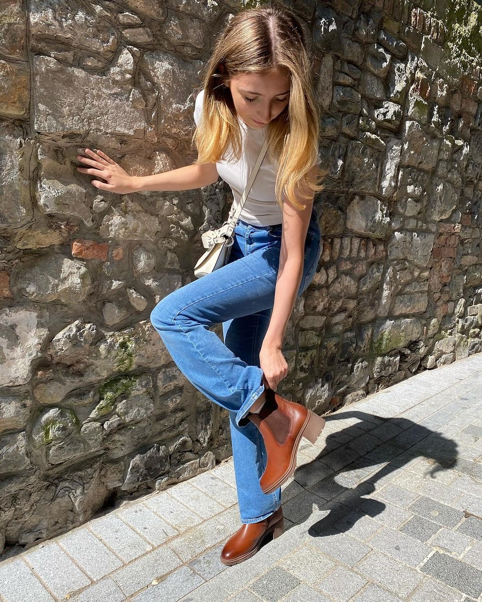 Looks com bota marrom para uma produção versátil e elegante