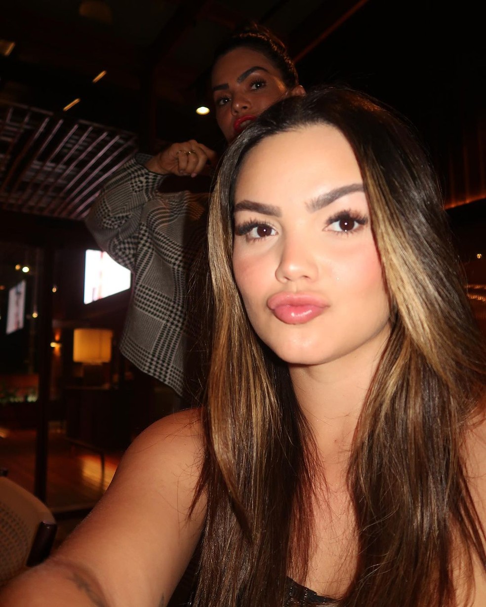 Kelly Key homenageia filha e semelhança volta a impressionar fãs: 'Gêmeas'