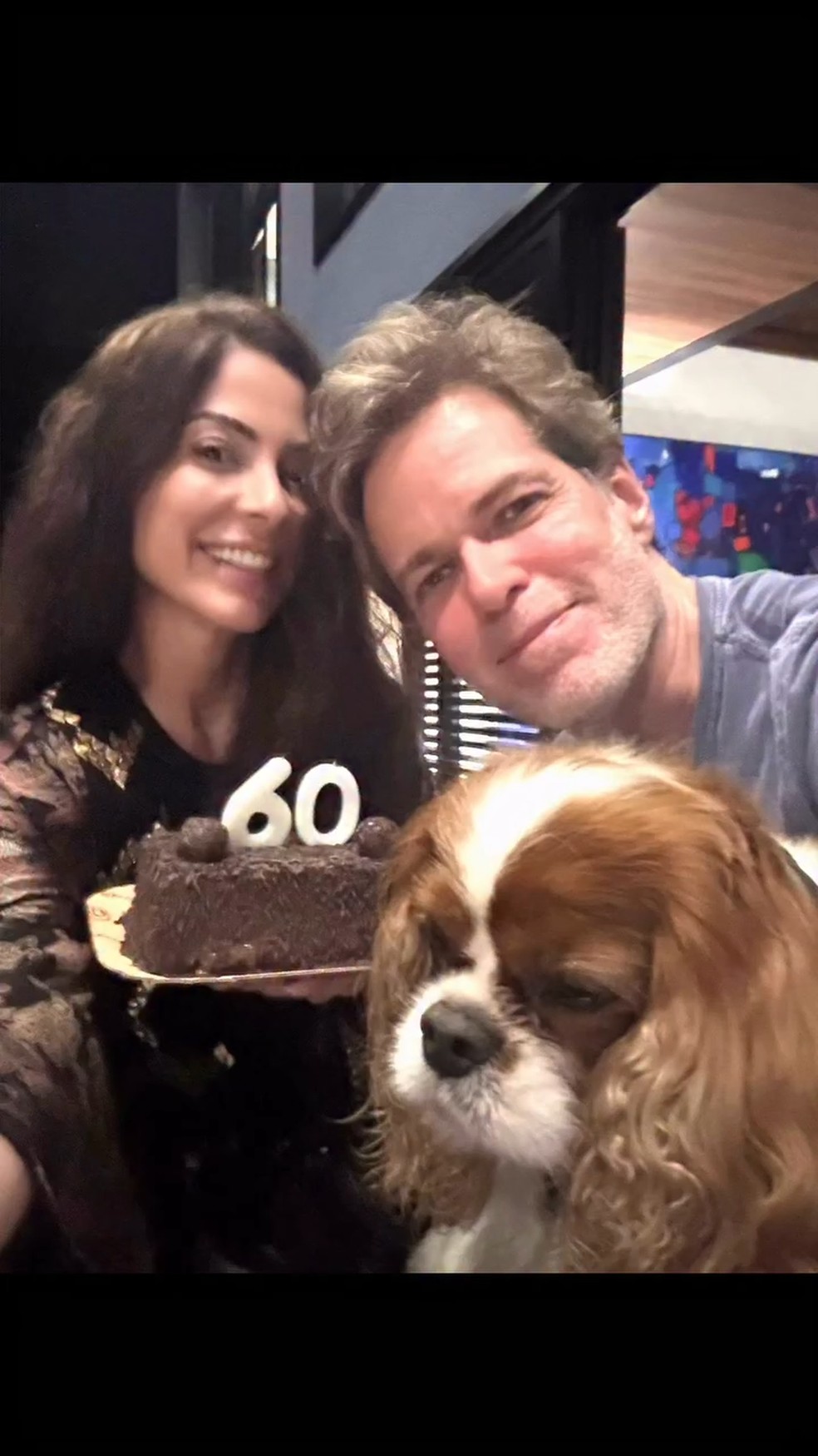 Ana Paula Padrão comemora 60 anos em viagem com o marido: 'Minha pequena família'