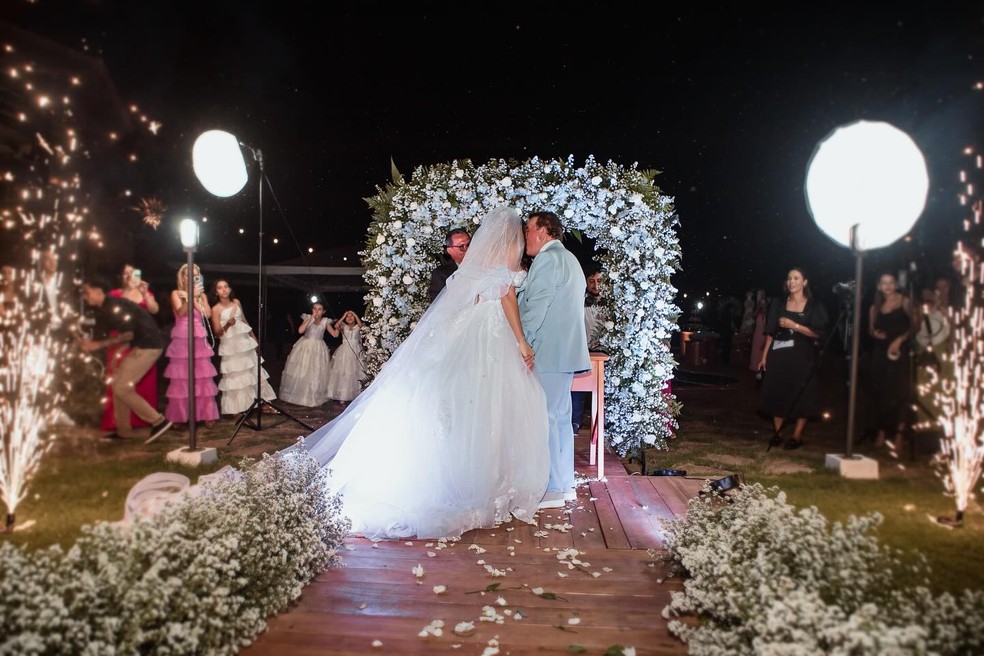 Calita Franciele se declara para Amado Batista: 'Vou fazer o meu melhor ...