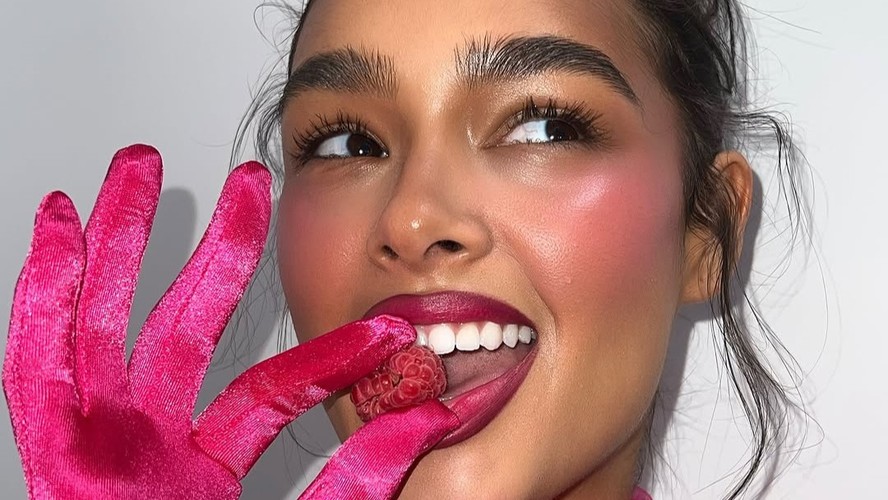9 maquiagens para apostar na tendência “berry makeup”