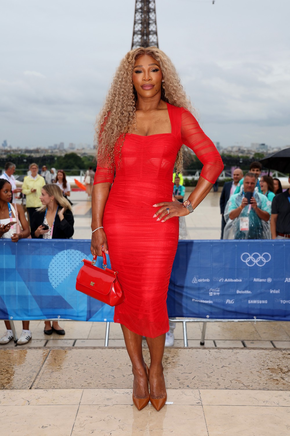 Olimpíadas 2024: Serena Williams entrega leve transparência em look ...