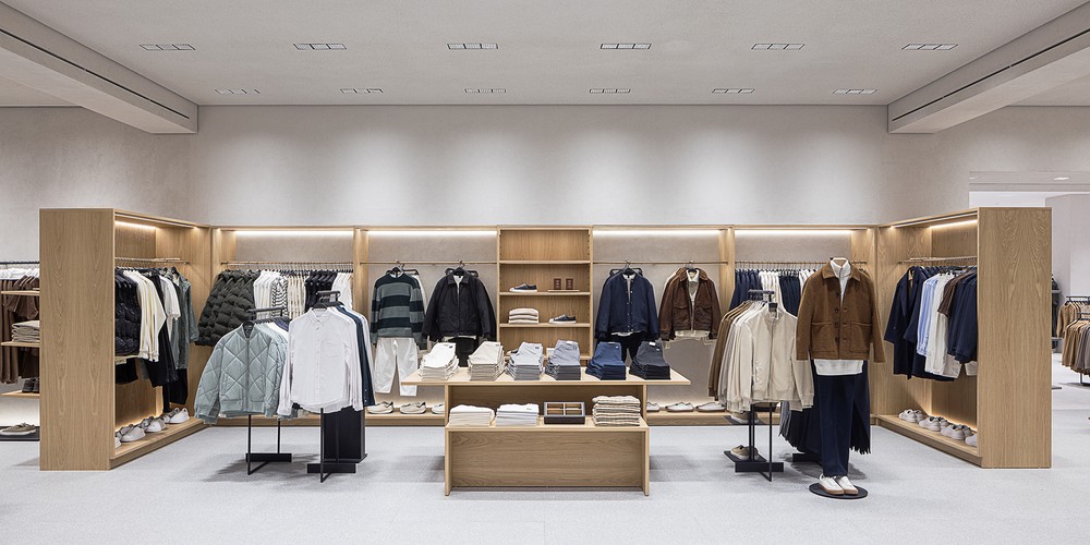 Recém-inaugurada, primeira loja-conceito da Zara no Brasil inova com ...