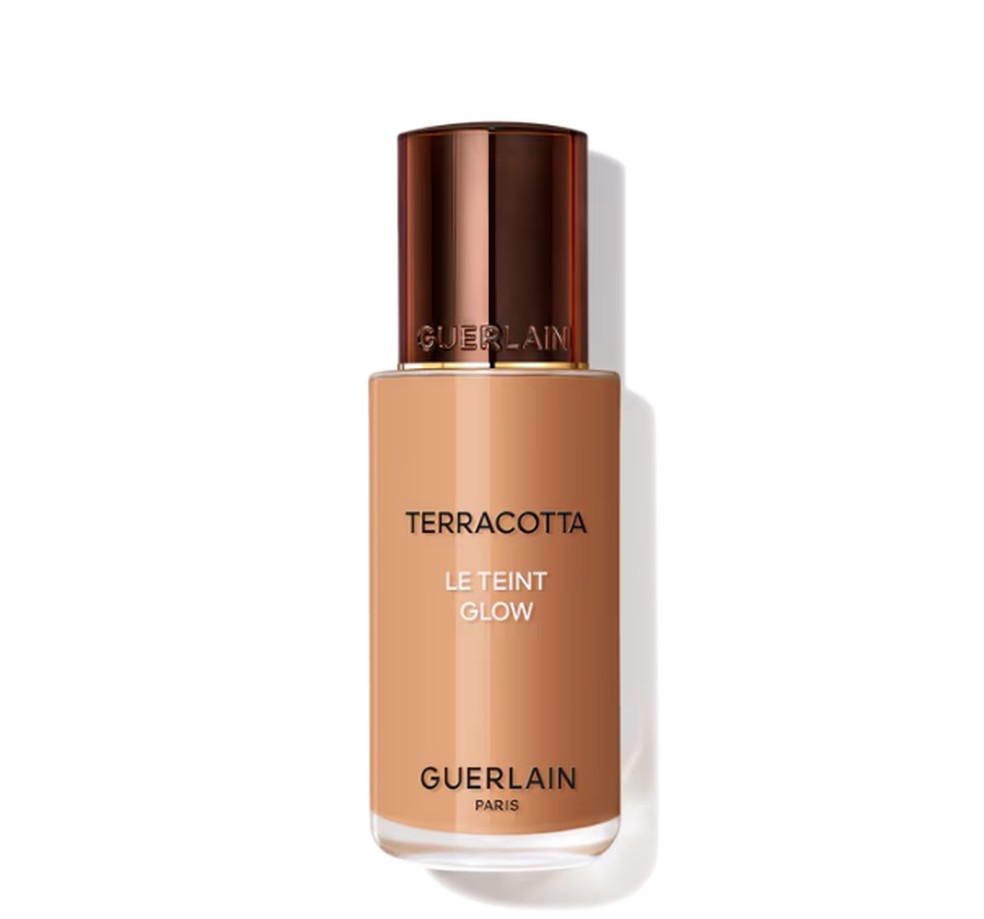 6 bases glow com ativos de skincare e que deixam um acabamento impecável