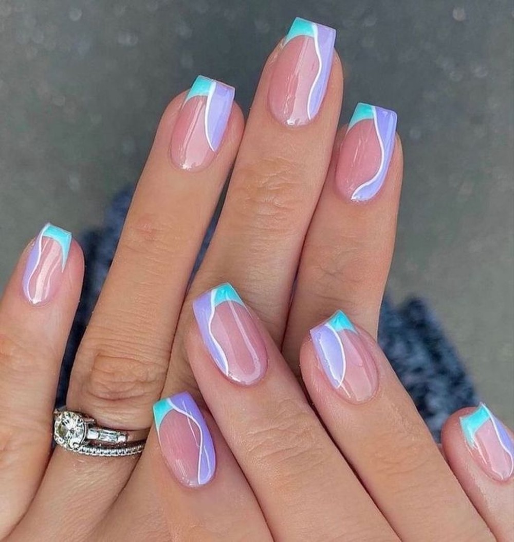 Unha de gel quadrada decorada: ideias únicas e delicadas para se inspirar