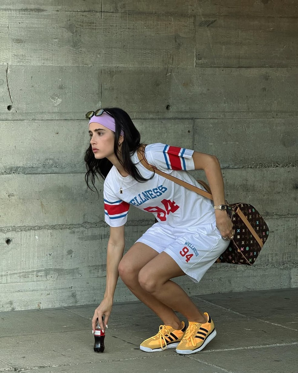 Tênis colorido: veja os modelos queridinhos das celebridades fashionistas