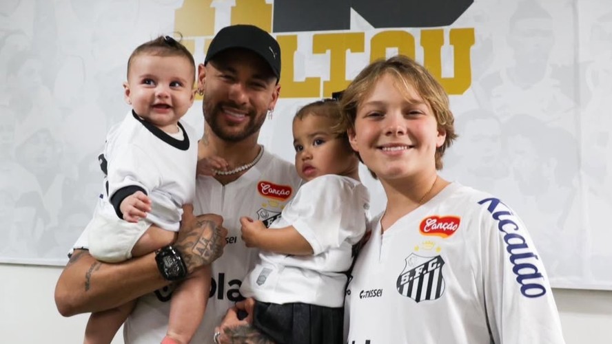 Mãe de Neymar, Nadine Gonçalves comemora aniversário de 33 anos do ...
