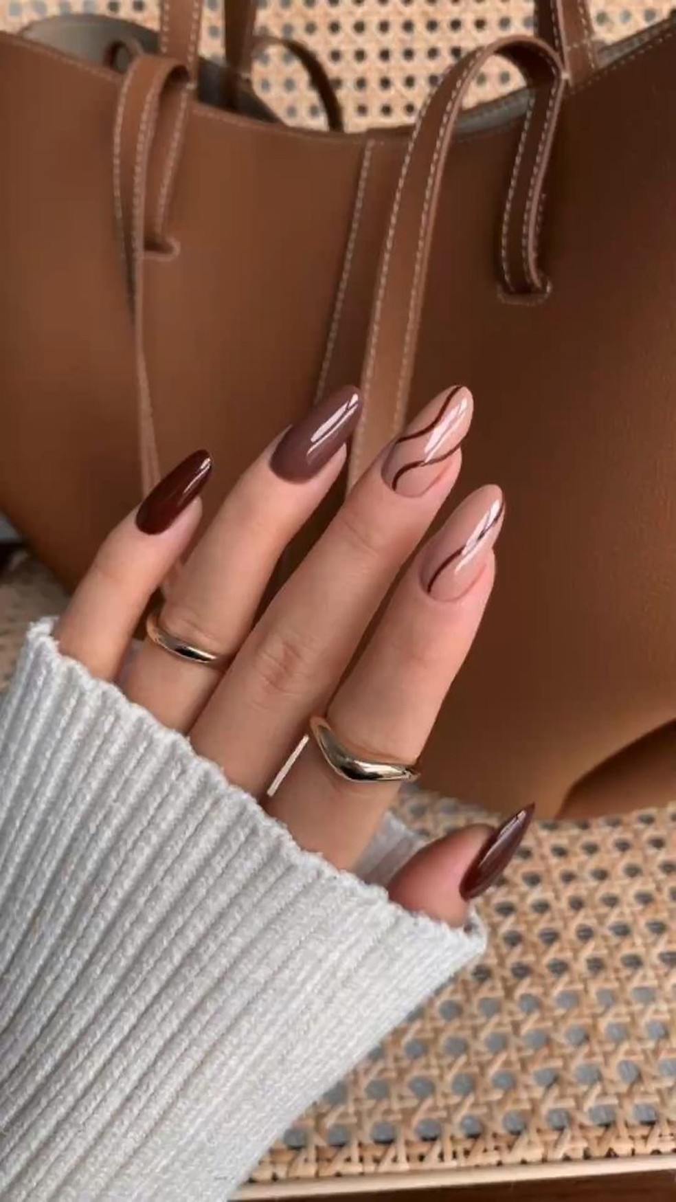 Unhas decoradas de marrom: 25 inspirações sofisticadas e elegantes para ...