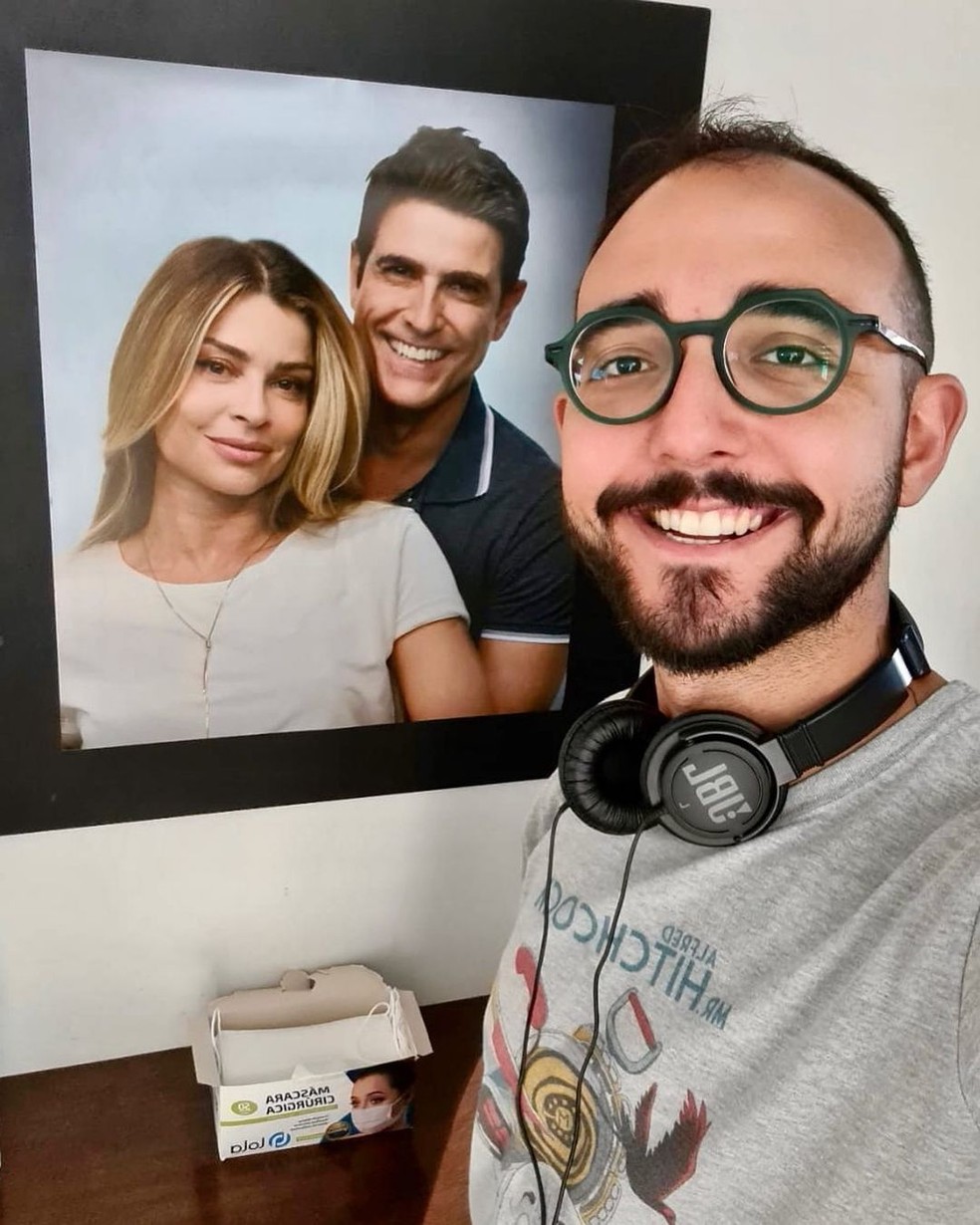 Reynaldo Gianecchini mostra foto de bastidores de filme com Grazi Massafera