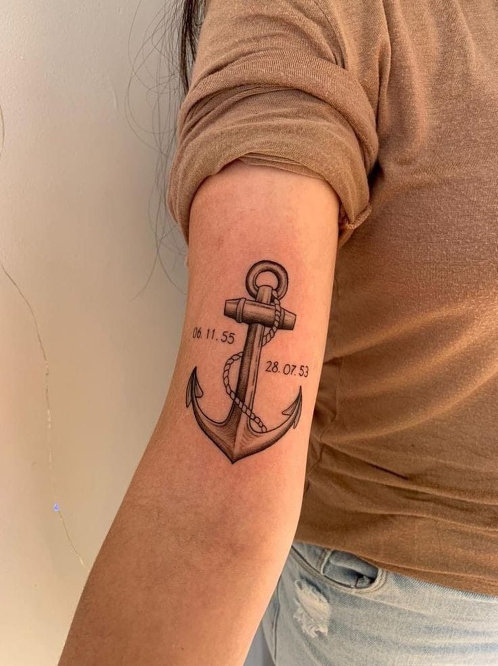 Tatuagem de âncora feminina: 25 ideias para reinventar o clássico!